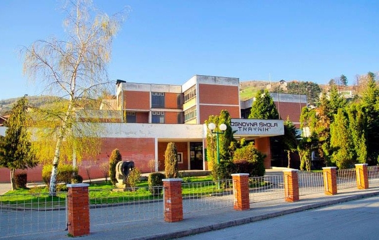 Zimske radosti učenika – osmijesi, druženje i zajedništvo :: Osnovna ...